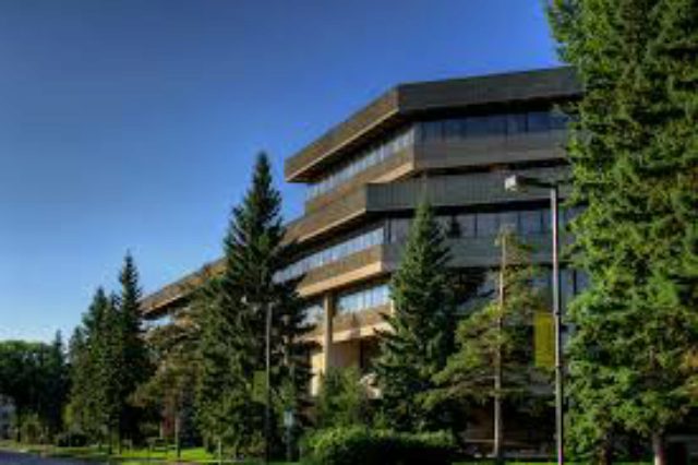 University of Alberta: Admission 2025-26, Rankings, Fees & Acceptance ...